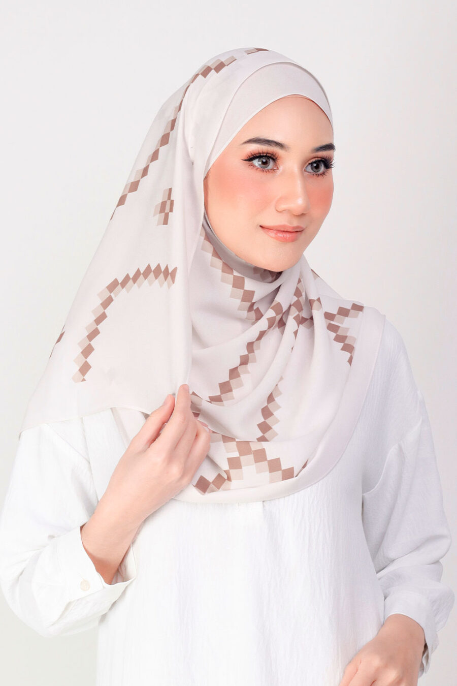 Aika Printed Shawl Ivory - Jasmina