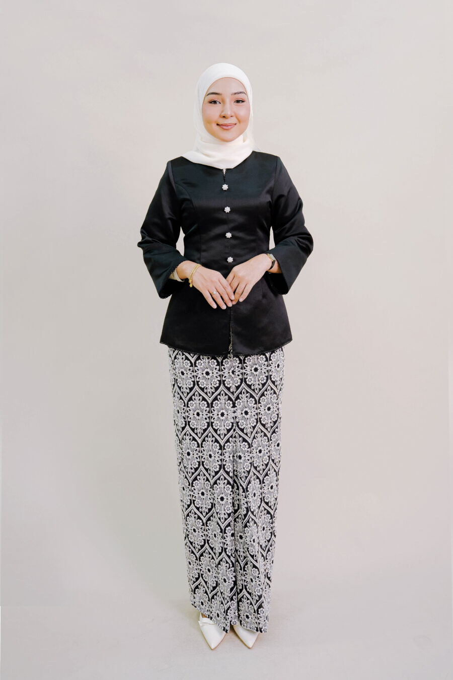 Eloni Kurung in Black - Jasmina
